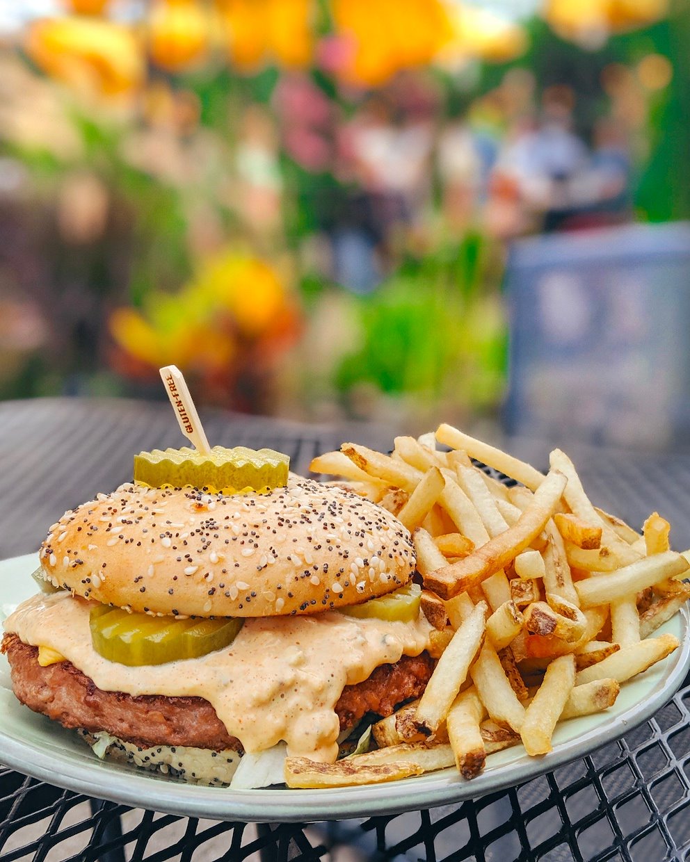 Twigs Tavern and Grille