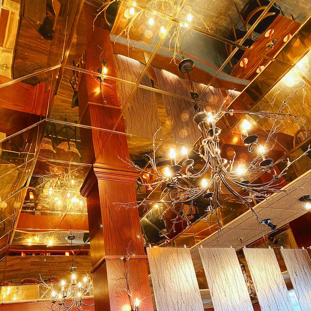 Twigs Tavern and Grille